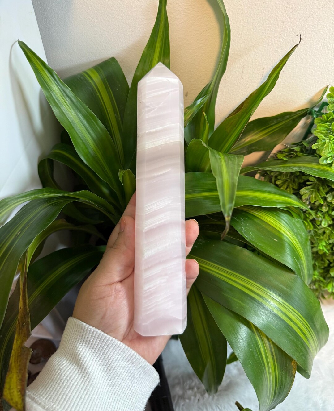 Mangano Towers | Pink Calcite Towers | UV Reactive Mangano Towers | UV ...