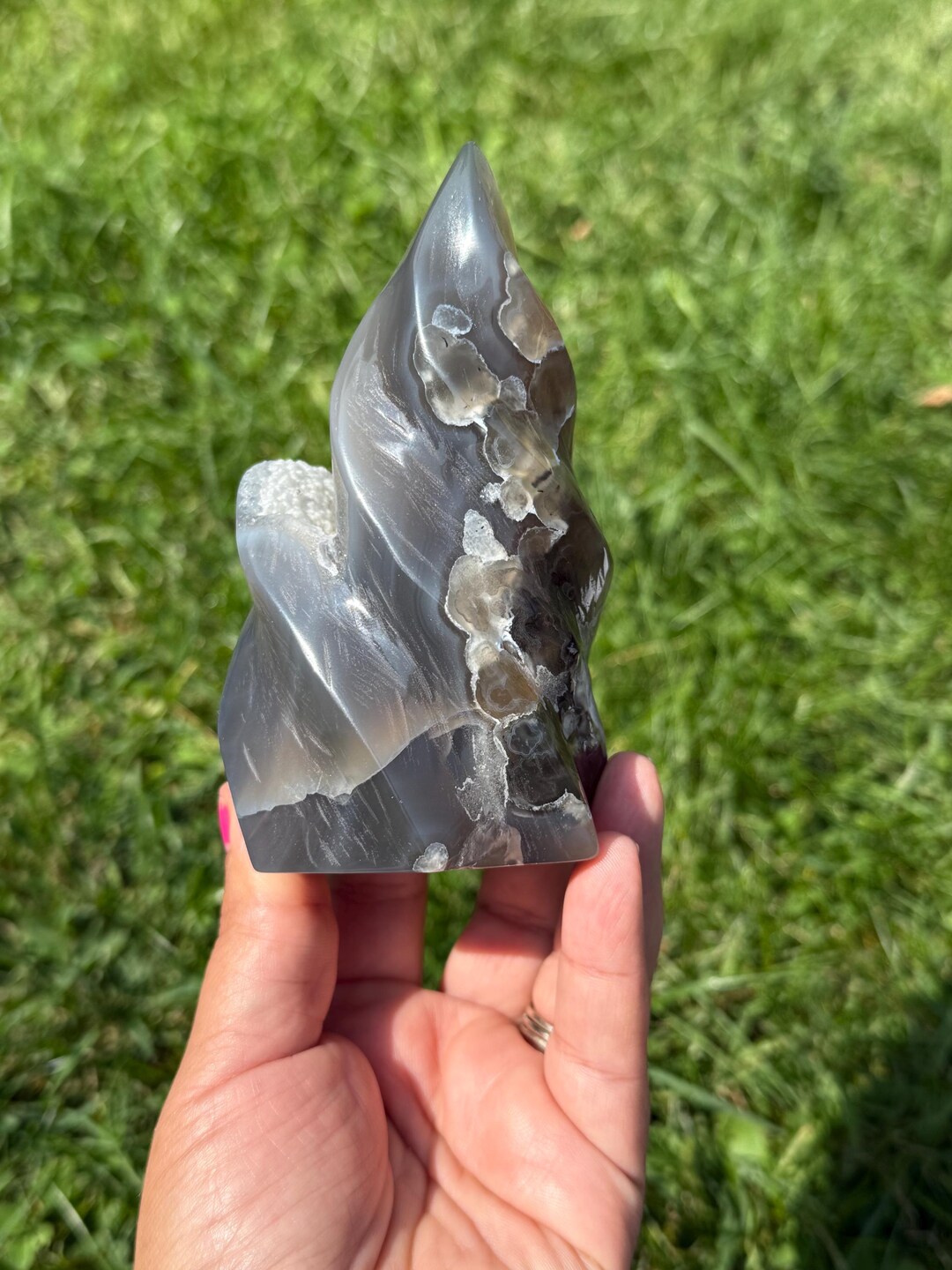 Volcano Agate Crystal Carving | UV Reactive Volcano Agate Crystal ...