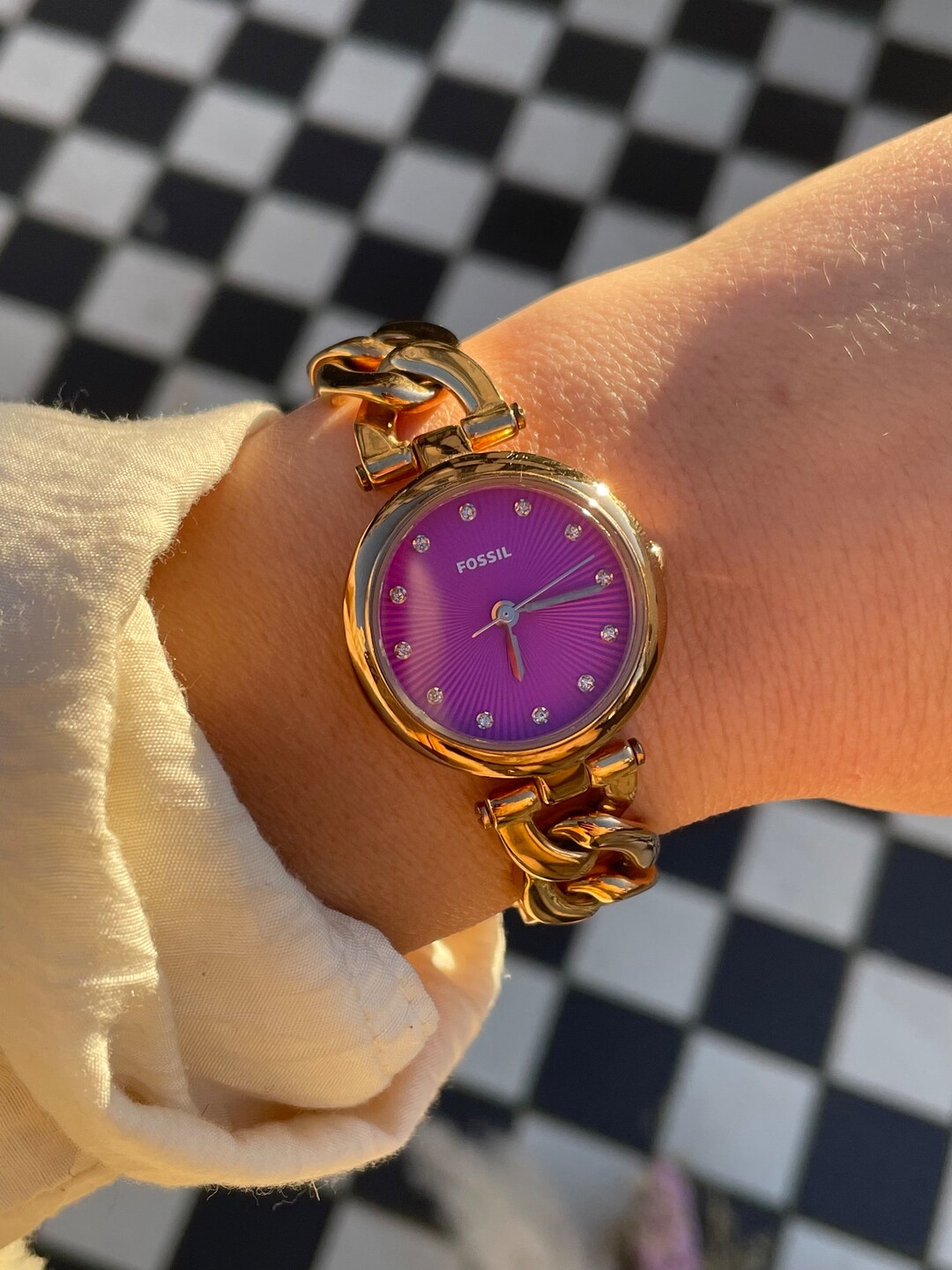 Retro Style 00s Quartz Gold Tone Link Chunky Link Chain Bracelet Round ...