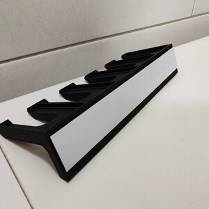 Wall Mount Safety Razor Holder by Superior Cuts - 3D Printed / Easy ...