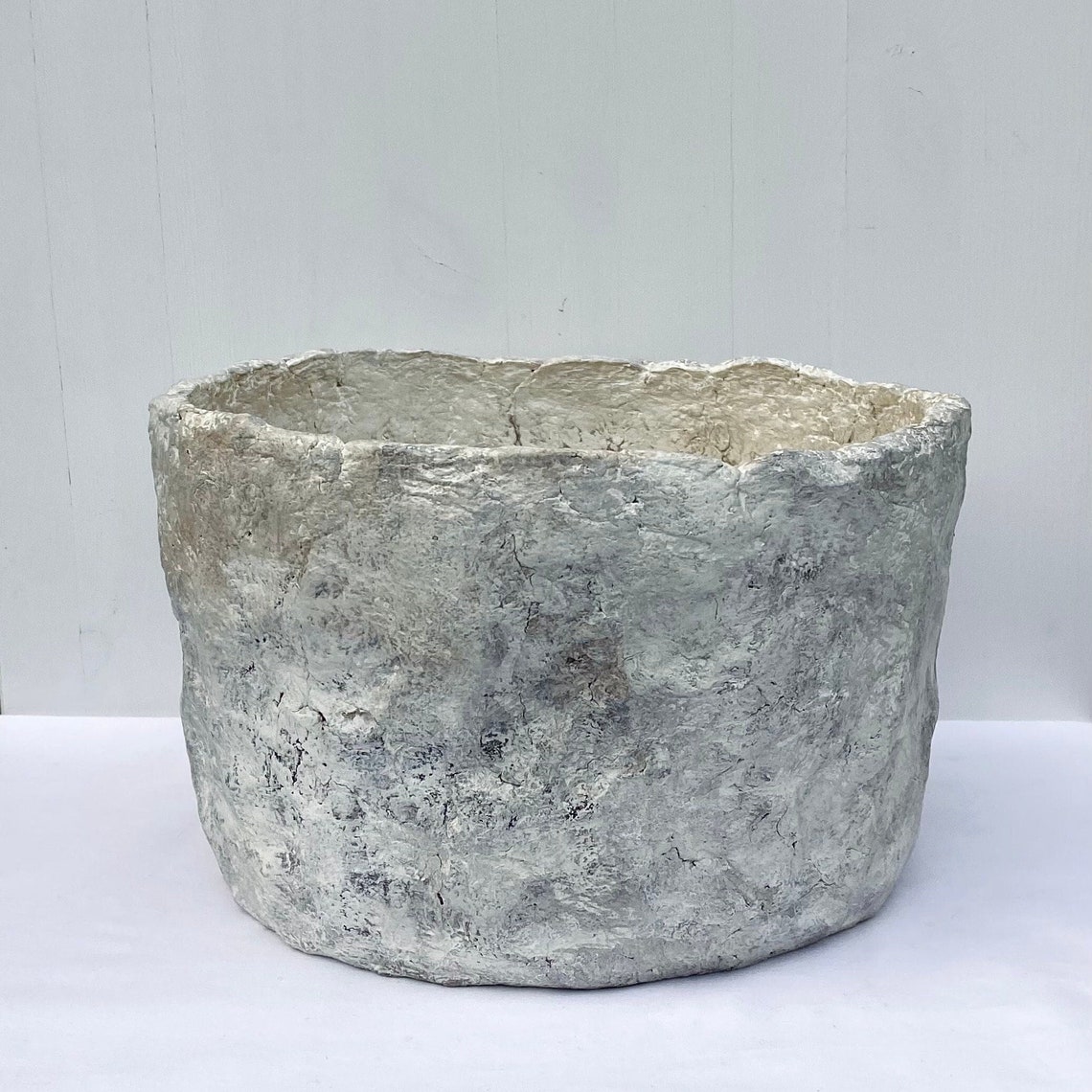 Antique Limestone-style Planter Small European Stone-textured Olive ...