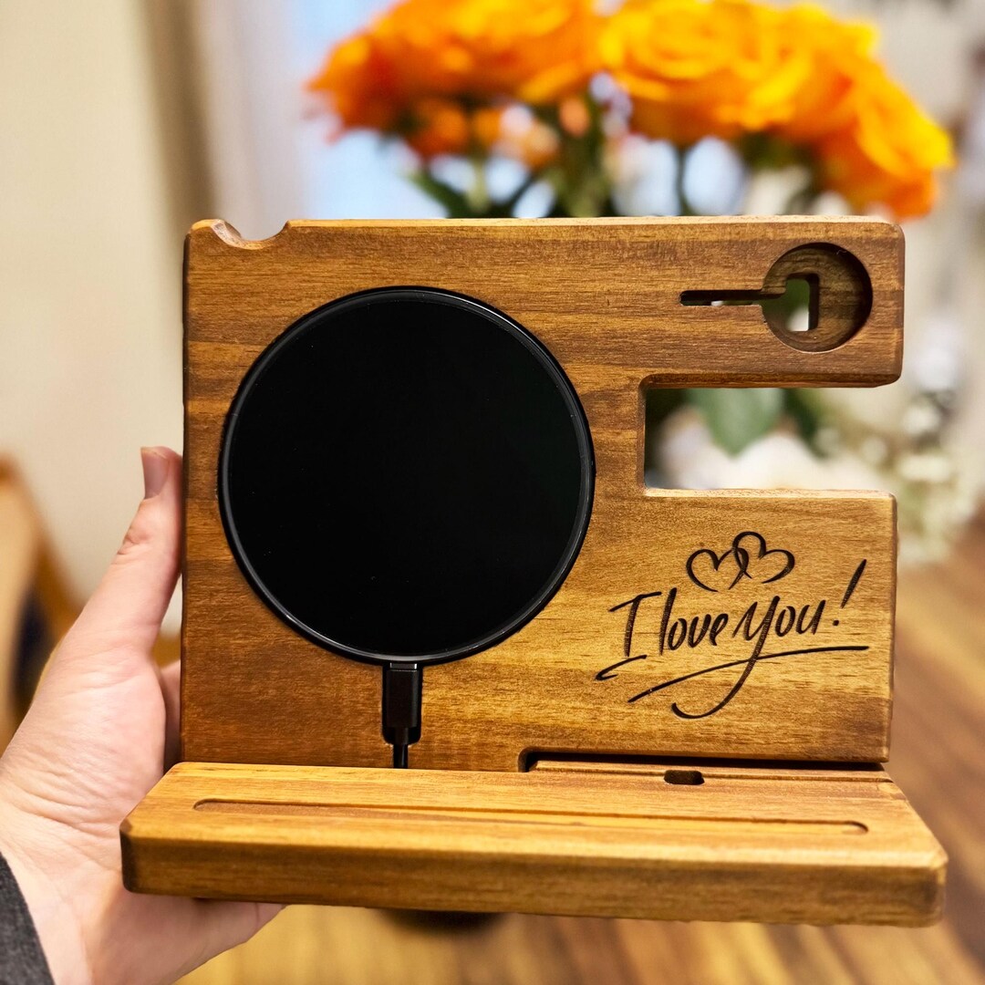 Custom Wooden Docking Station: Apple Watch, iPhone Charger, Wallet ...