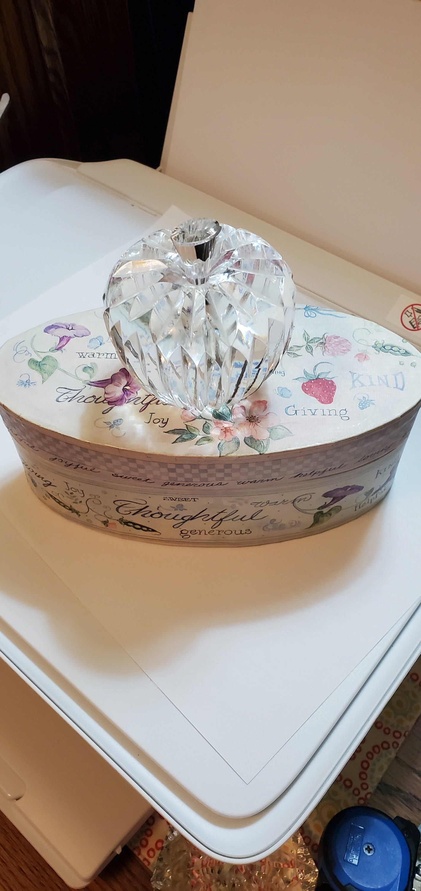 WATERFORD Crystal Apple Paperweight Signed 3 - Etsy