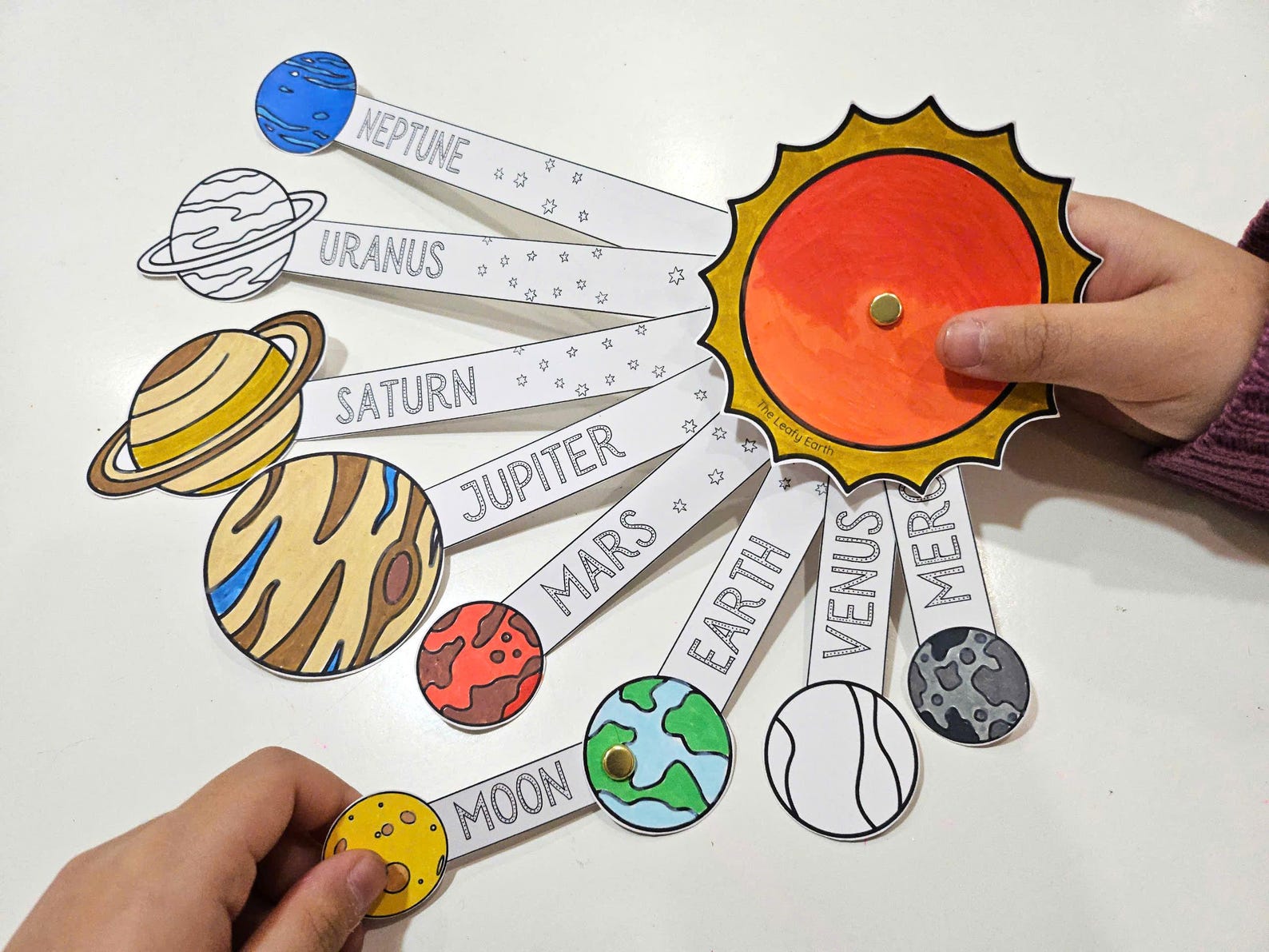 Modèles de système solaire à colorier, activités récréatives en papier ...