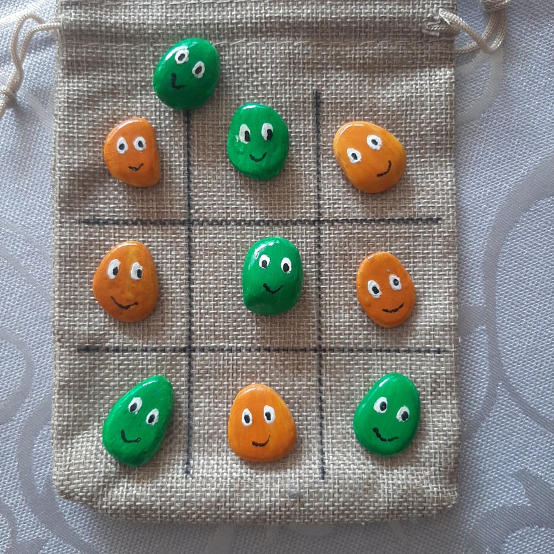 Pebble Art Game Green & Yellow Faces, Tic Tac Toe Game for Family, Hand ...