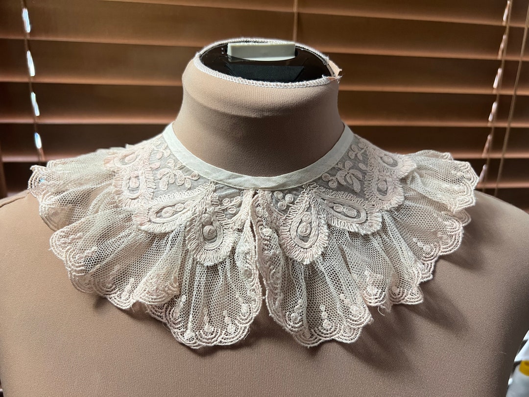 Vintage Pale Pink Ruffled Lace Collar - Etsy