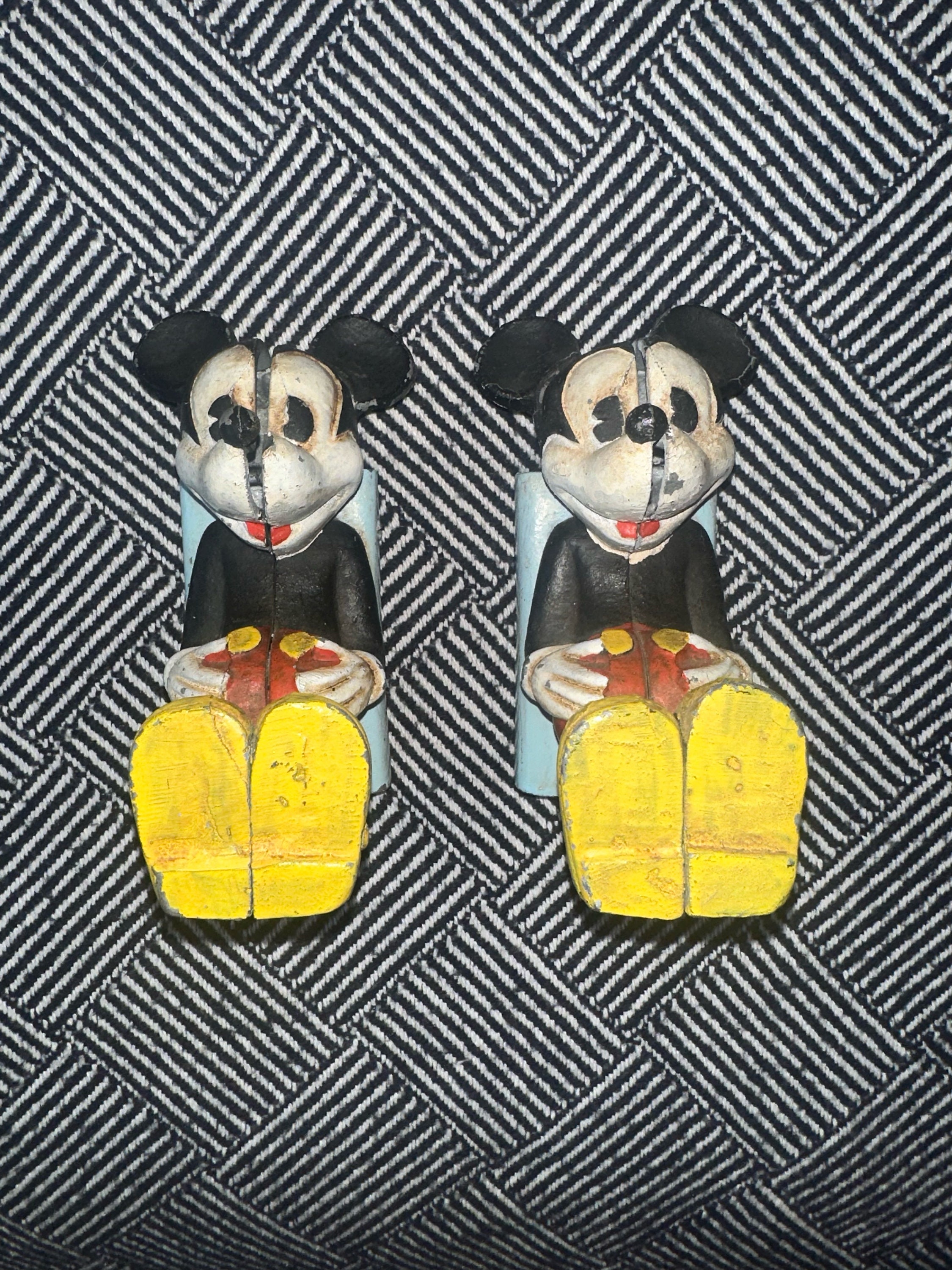 Vintage Walt Disney Cast Iron Mickey Mouse Coin Bank & Bookend Set - Etsy