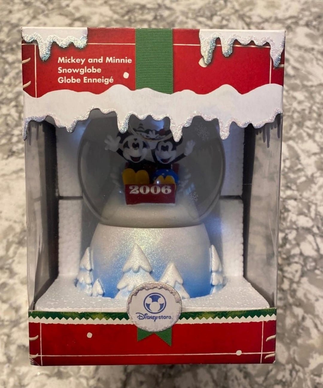 Christmas Mickey and Minnie Snowglobe - Etsy