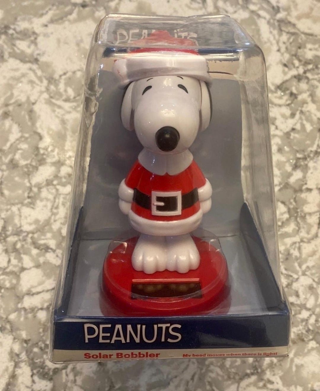 PEANUTS SNOOPY SOLAR Bobbler - Etsy