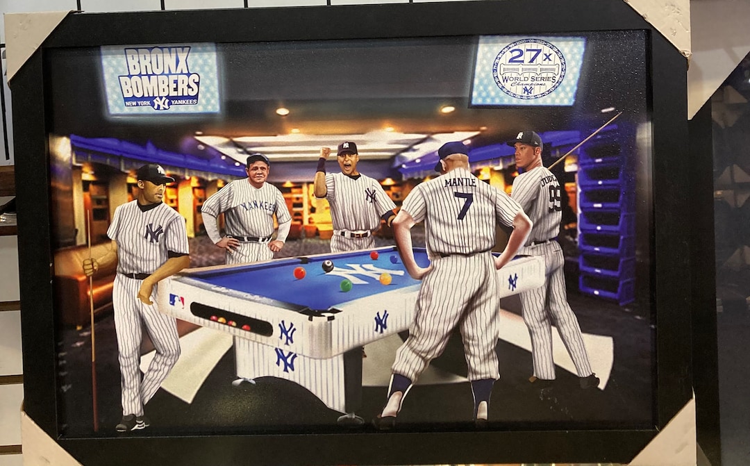 New York Yankees Greats in Locker Room With Pool Table. 12”x 18 ...