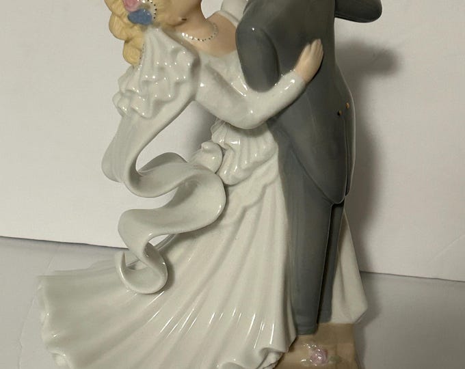 Vintage Dancing Bride and Groom Music Box | Plays "the Wedding March ...