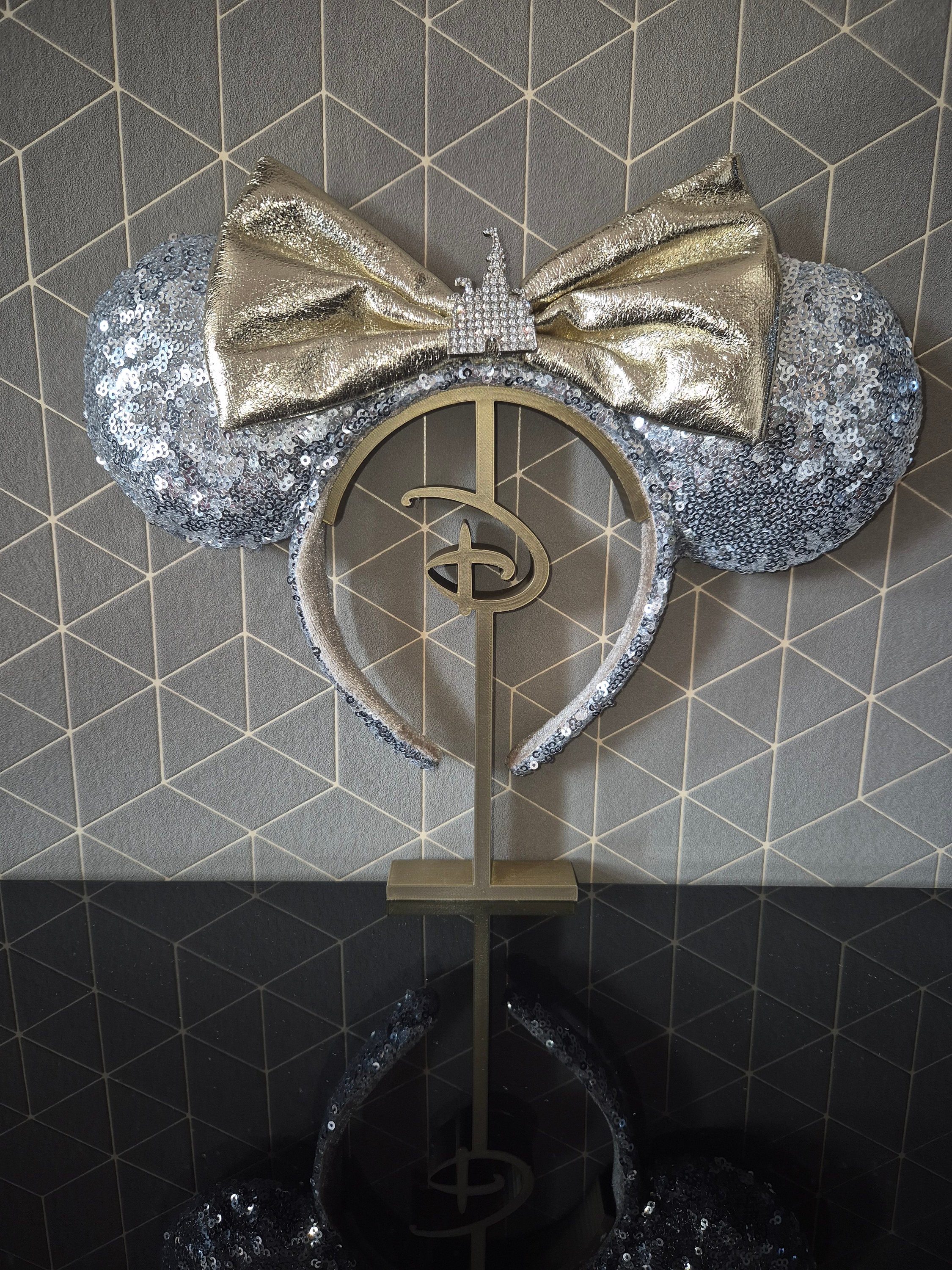 Disney Ears Stand Deluxe - Display Disney Design Disneyland - Etsy