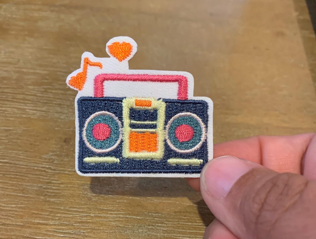 Radio Retro Iron on Patch, Boom Box Embroidered Applique Patch, Music ...