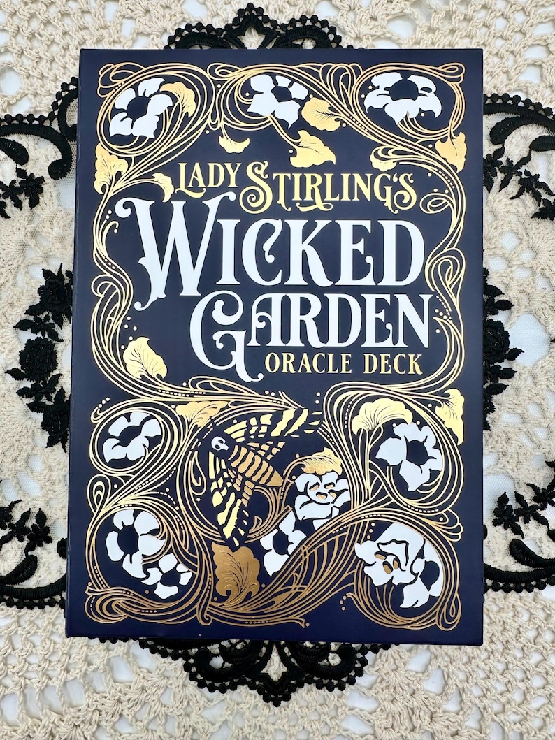 Lady Stirling's Wicked Garden Oracle Card Deck, Guidebook and Deluxe ...