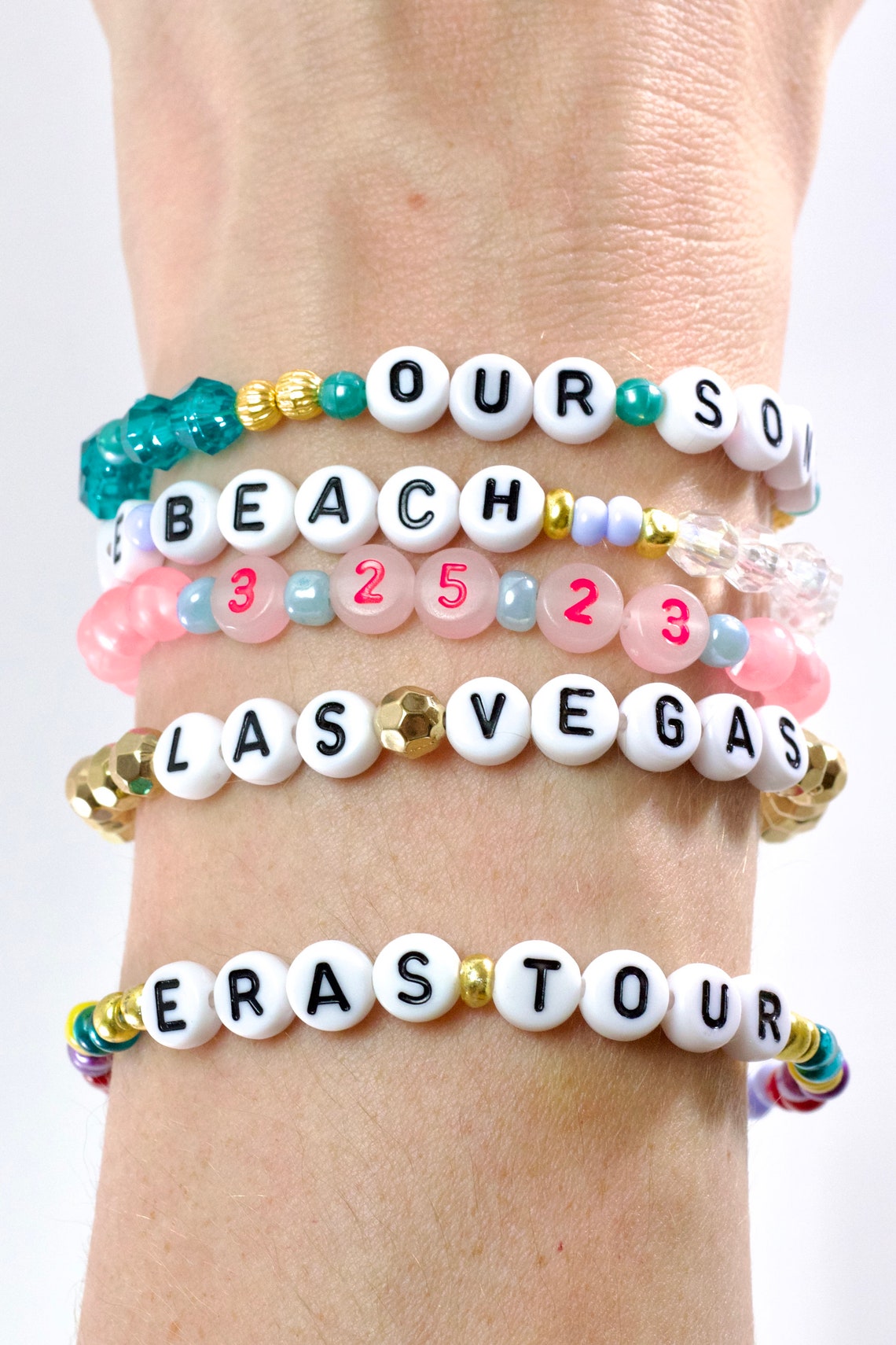 Surprise Song Eras Tour Friendship Bracelets for Post-concert Memories ...
