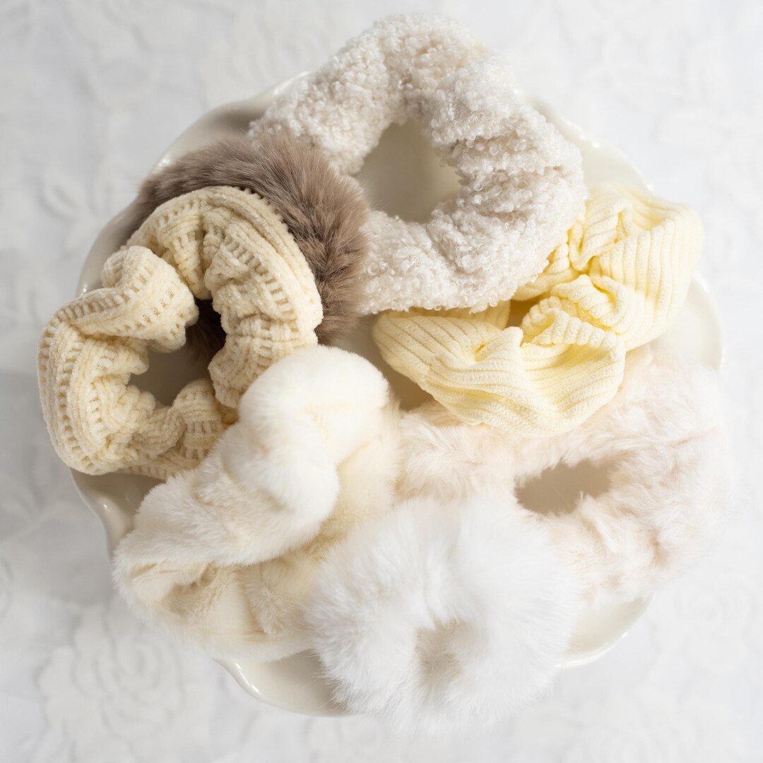 Plush Fuzzy Scrunchies Set for Women, Cozy Fleece Hair Ties, Mixed ...