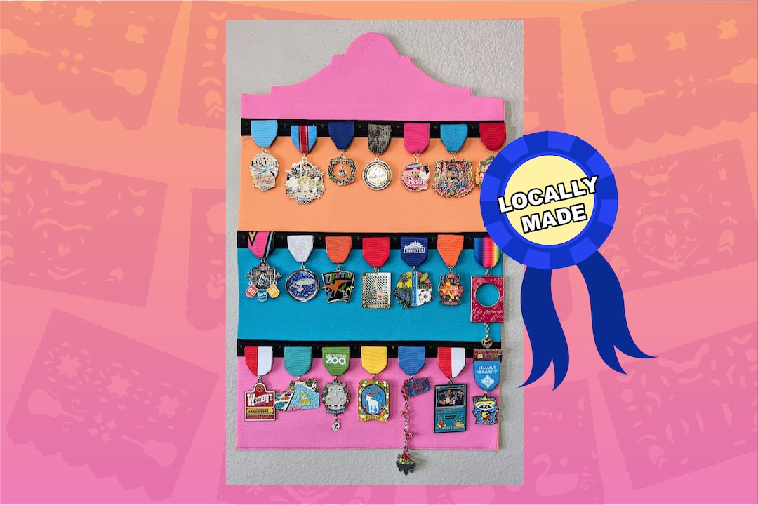 Collectable Medal Hanger Display Alamo Silhouette San Antonio Festival ...