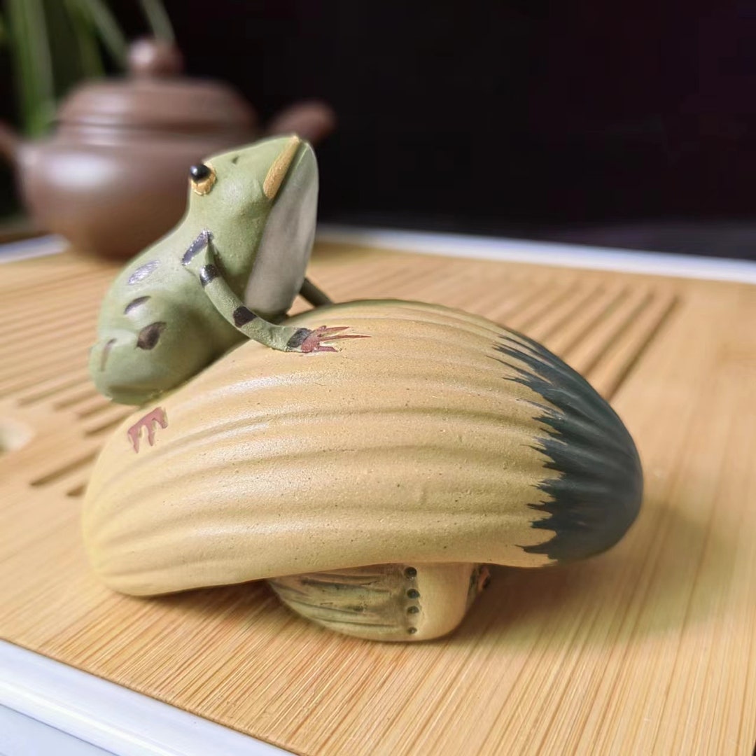 Tea Pet Rainforest Frog Zisha Yixing Carved Toad Frog Figure Tea Play ...
