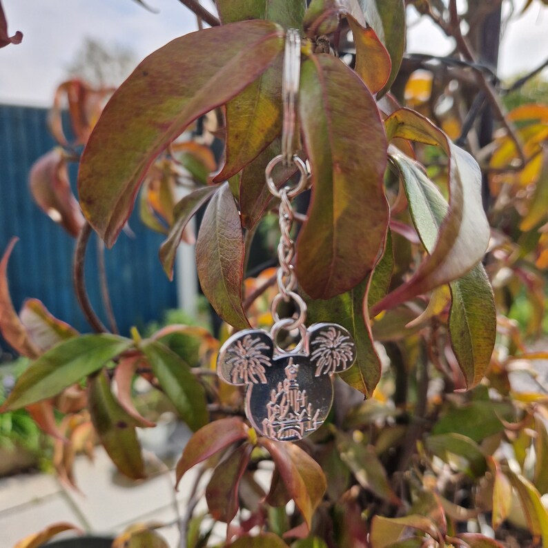 Silver Mickey Mouse Castle and Fireworks Keyring Keychain Disneyland ...