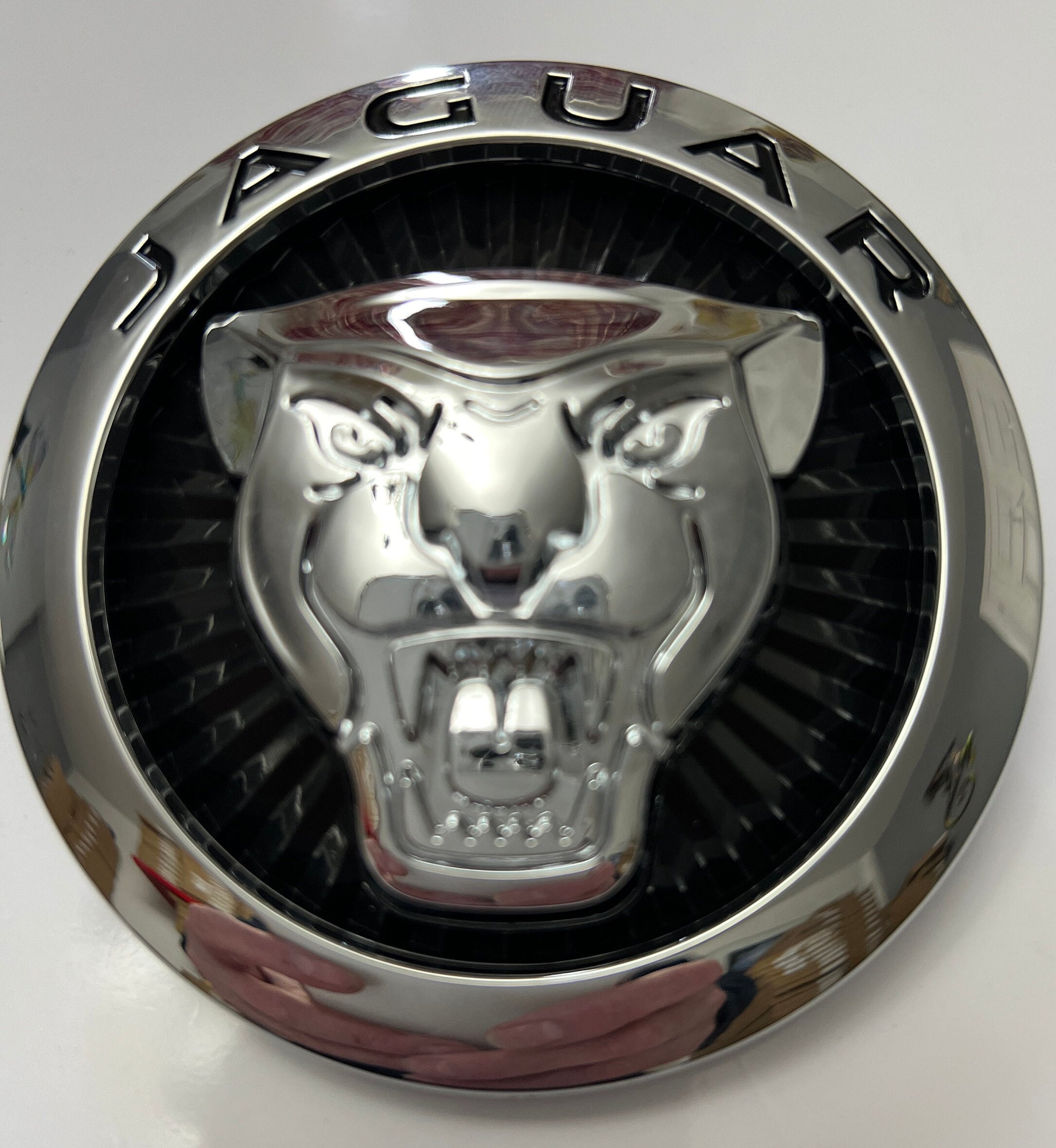 Jaguar Growler Badge Red OR Black Emblem 85mm C2P25690, C2D45429 ...