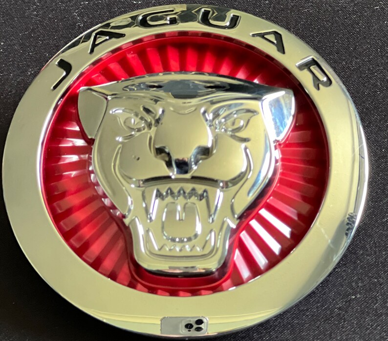 Jaguar Growler Badge Red OR Black Emblem 85mm C2P25690, C2D45429 ...