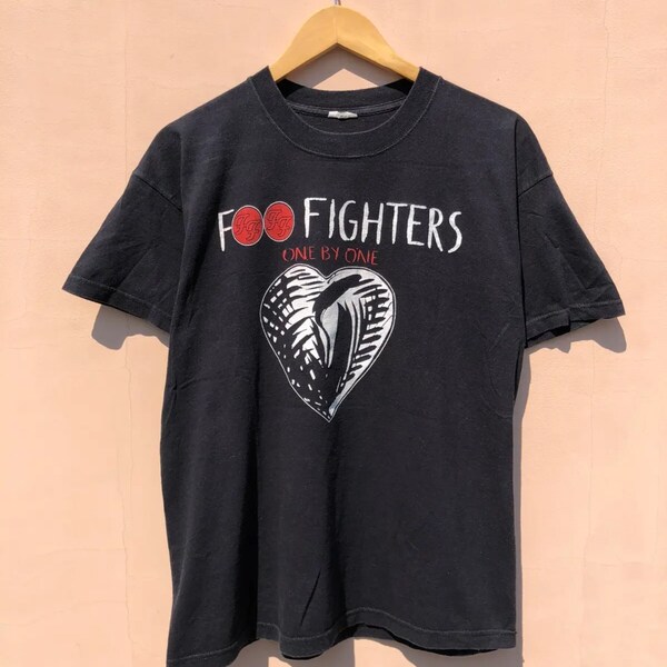 Foo Fighters Graphic Tee - Etsy