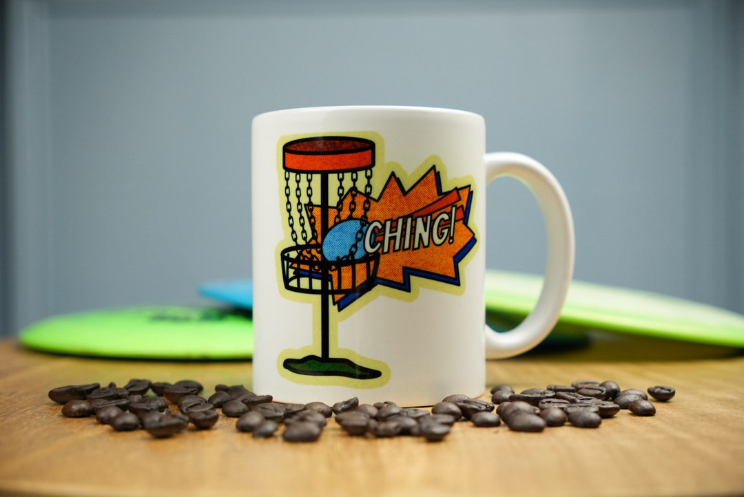 Disc Golf Mug | Ching Comic Disc Golf Mug | Retro Sport Gift | Frisbee ...