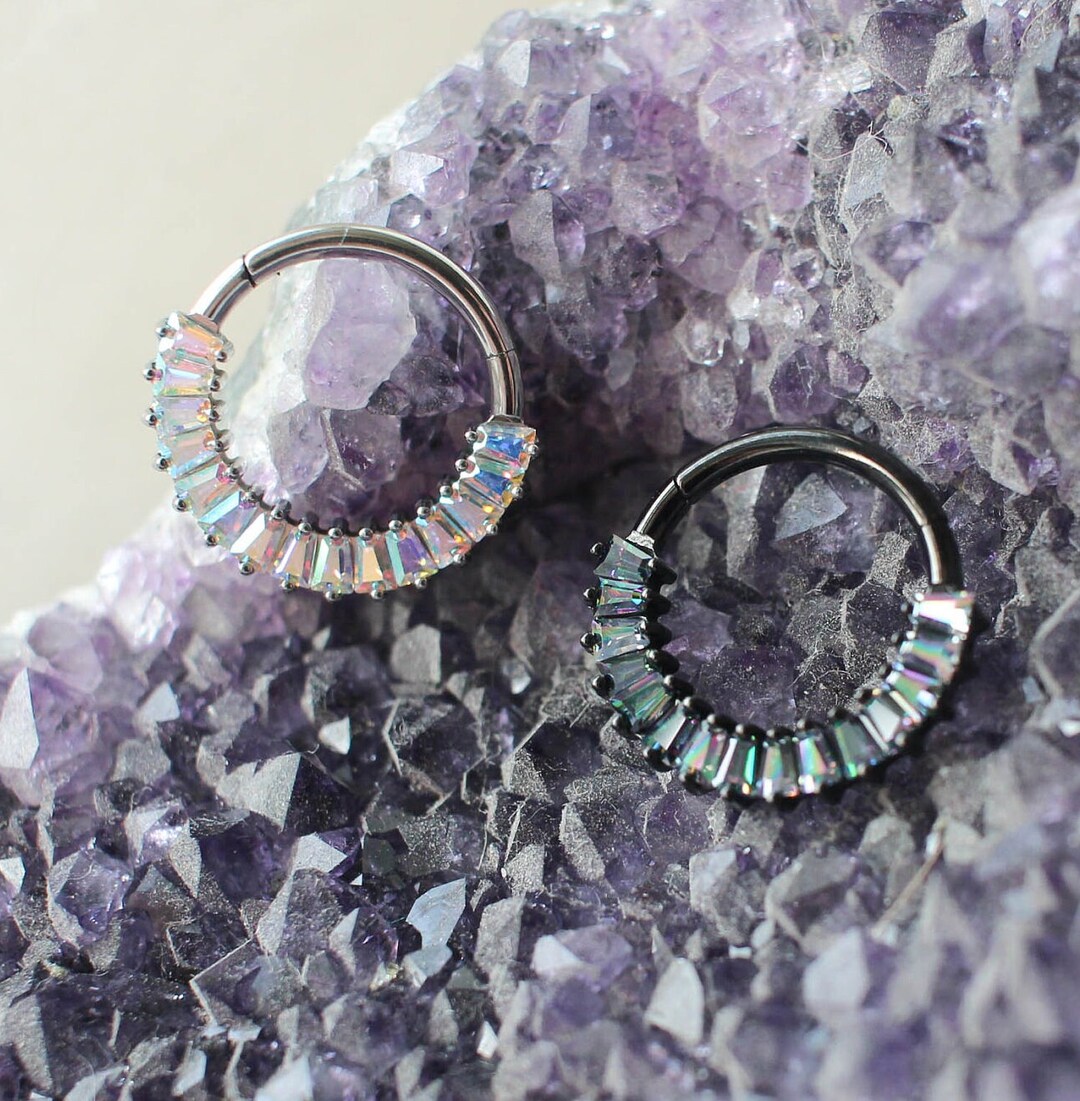 LAYLA • Implant Grade Titanium • 1.2 X 10mm • Hinged Hoop Clicker Ring ...