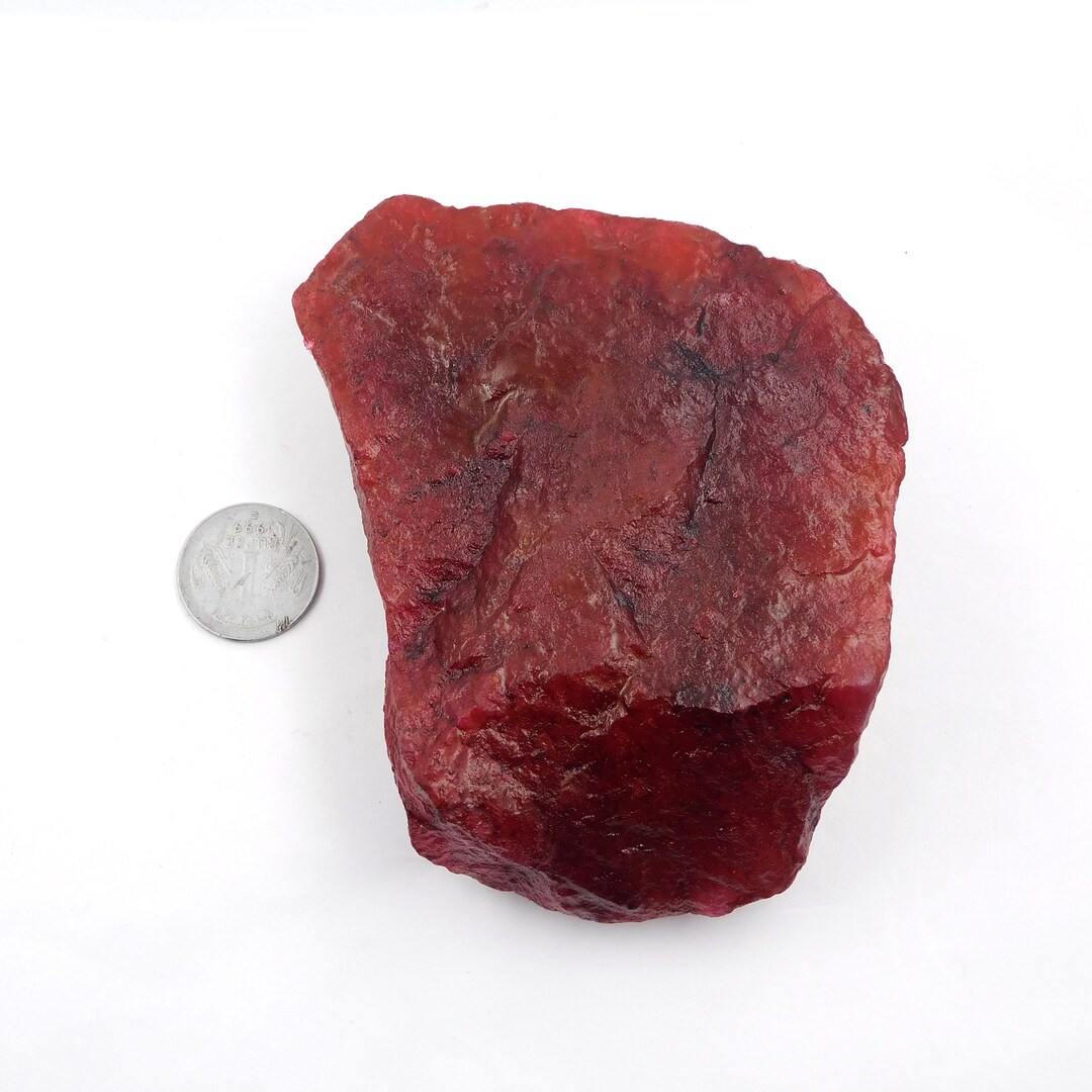 2500 Carat Red Ruby Rough Uncut Raw Rough Earth Mind Natural Uncut Raw ...