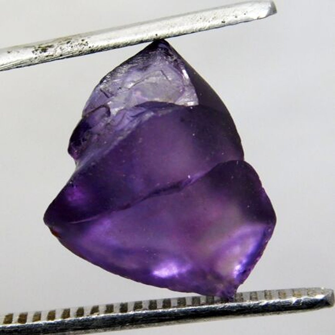 60.99 Carat Raw Alexandrite Rough Multiple Color Changing Rough ...
