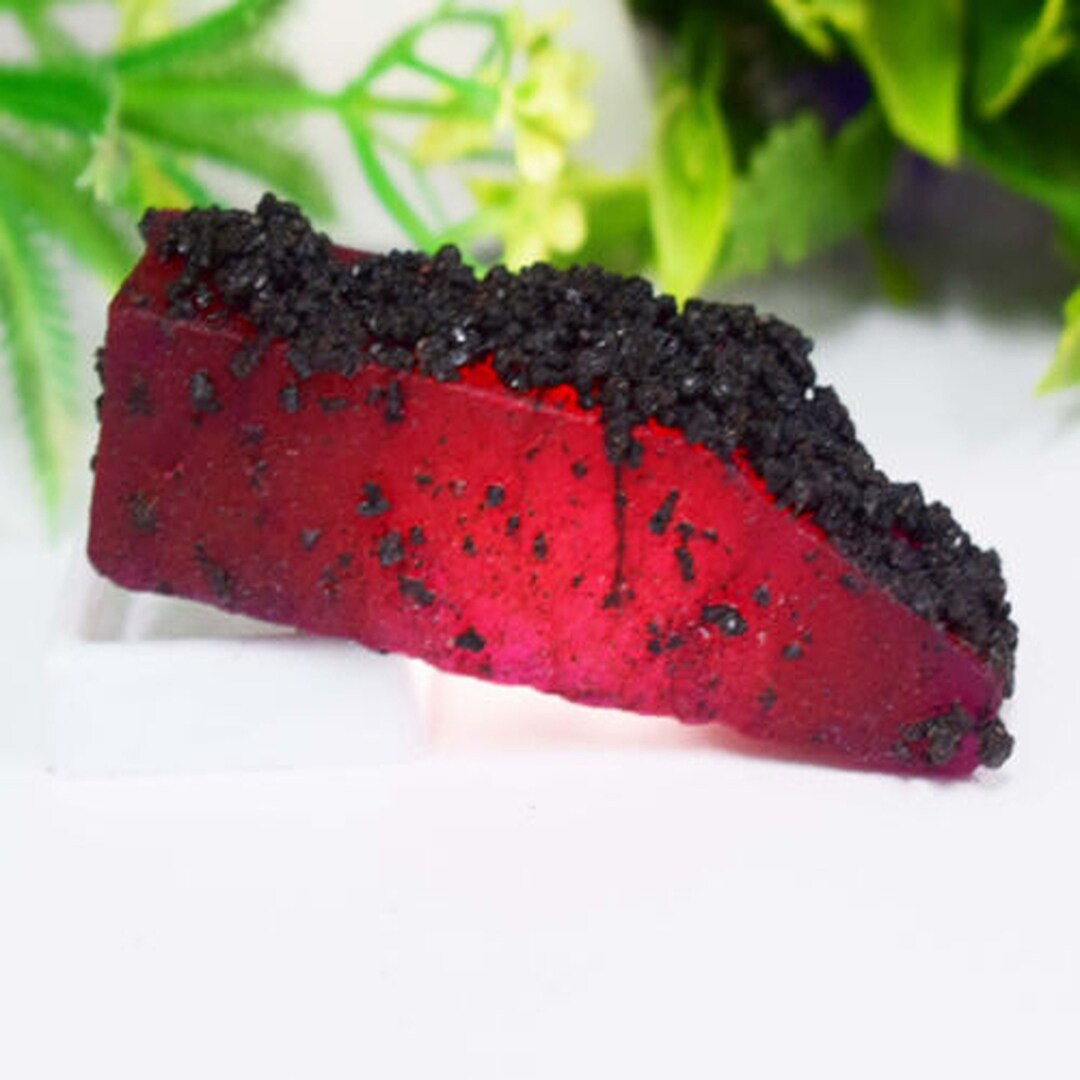 329.05 Carat Red Ruby Rough Uncut Raw Rough Earth Mind Natural Uncut ...