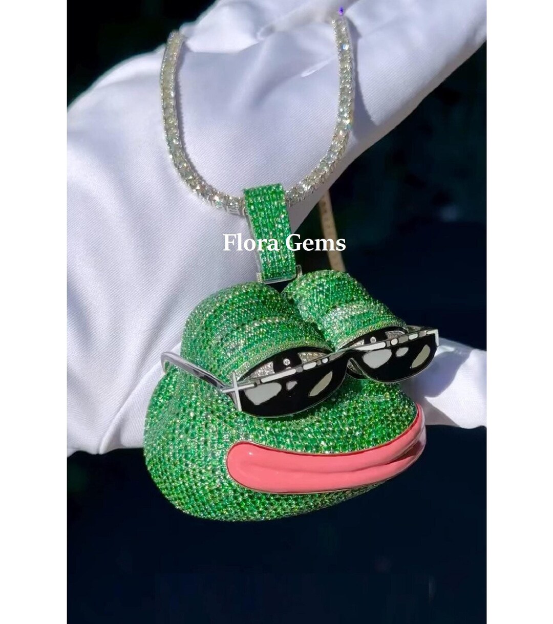 Iced Pepe Coin Pendant, Green Diamond Character Charm, 3D Enamel Pepe ...