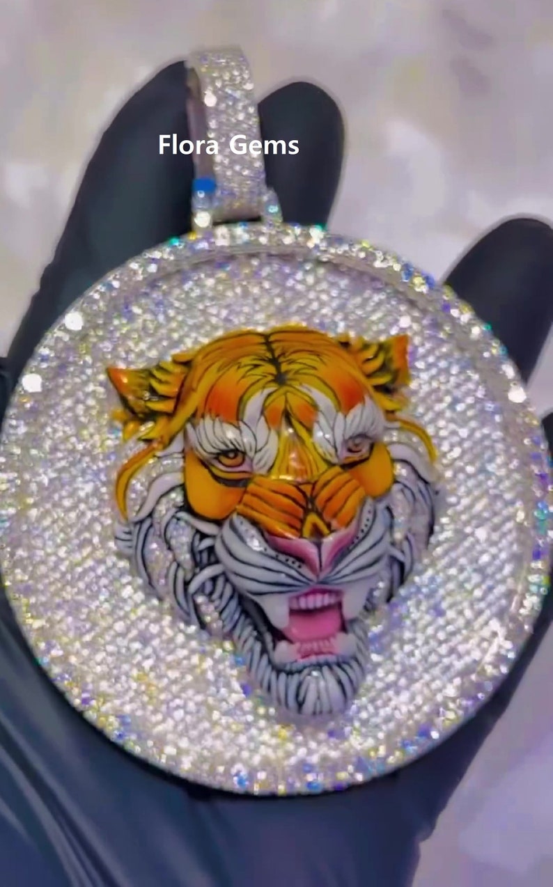 Enamel 3D Tiger Face Pendant for Men, Iced Out Circle Pendant, VVS ...