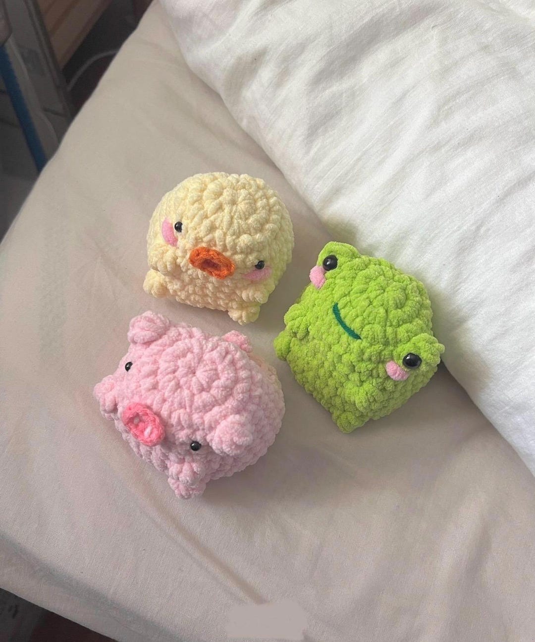 Big Booty Plushie Desk Friend | Funny Big Bum Stuffed Froggy Chick ...