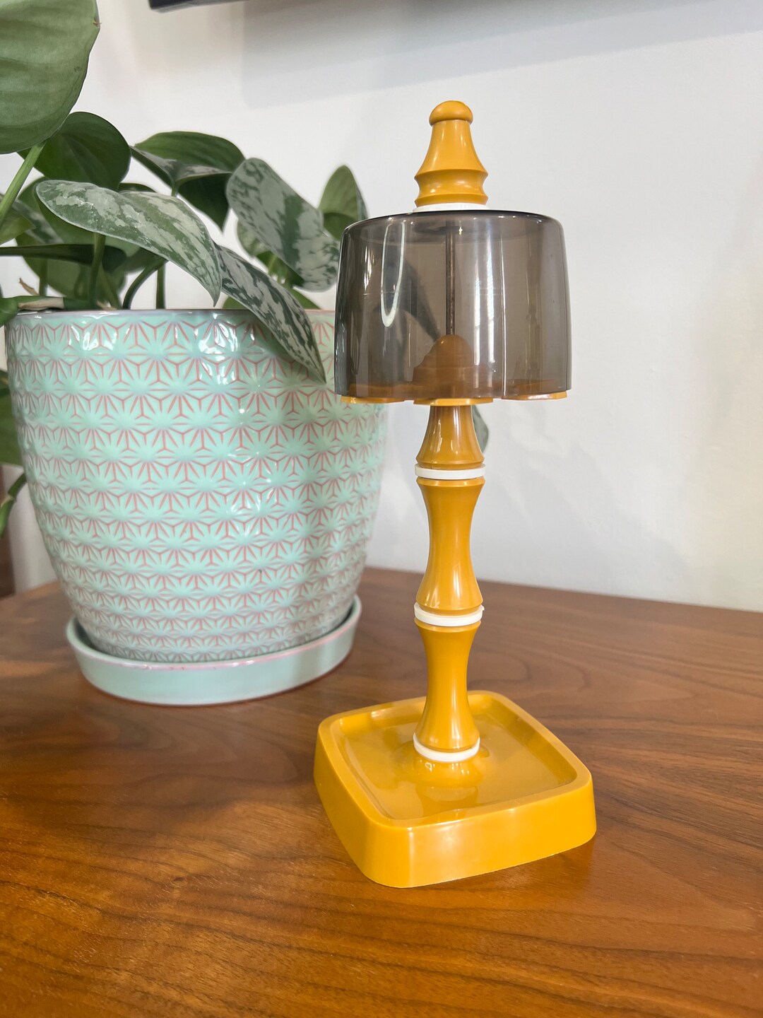 Vintage 1970s Retro Toothbrush Holder. - Etsy
