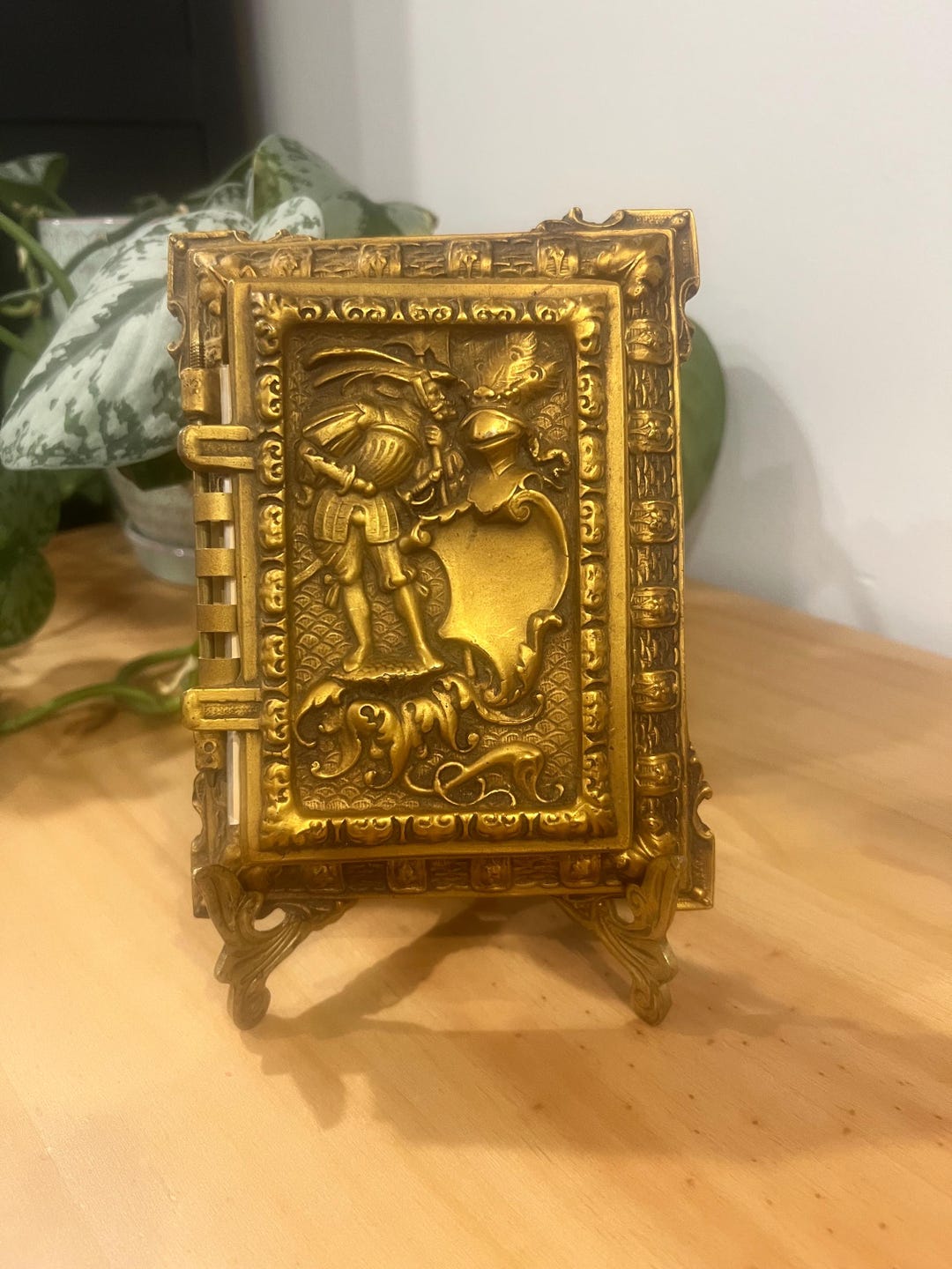 Vintage Heavy Brass Knight and Shield Photo Album - Etsy