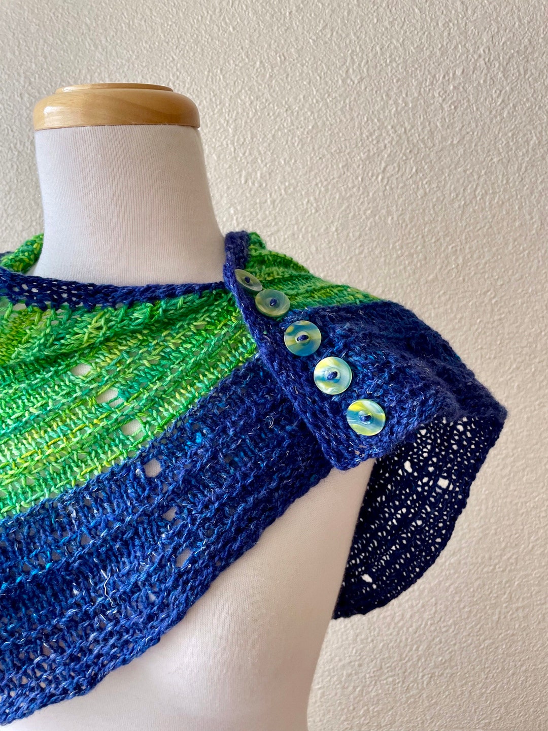 Easy Beginner Half Circle Shawl / Button Poncho Knitting Pattern — Ides ...