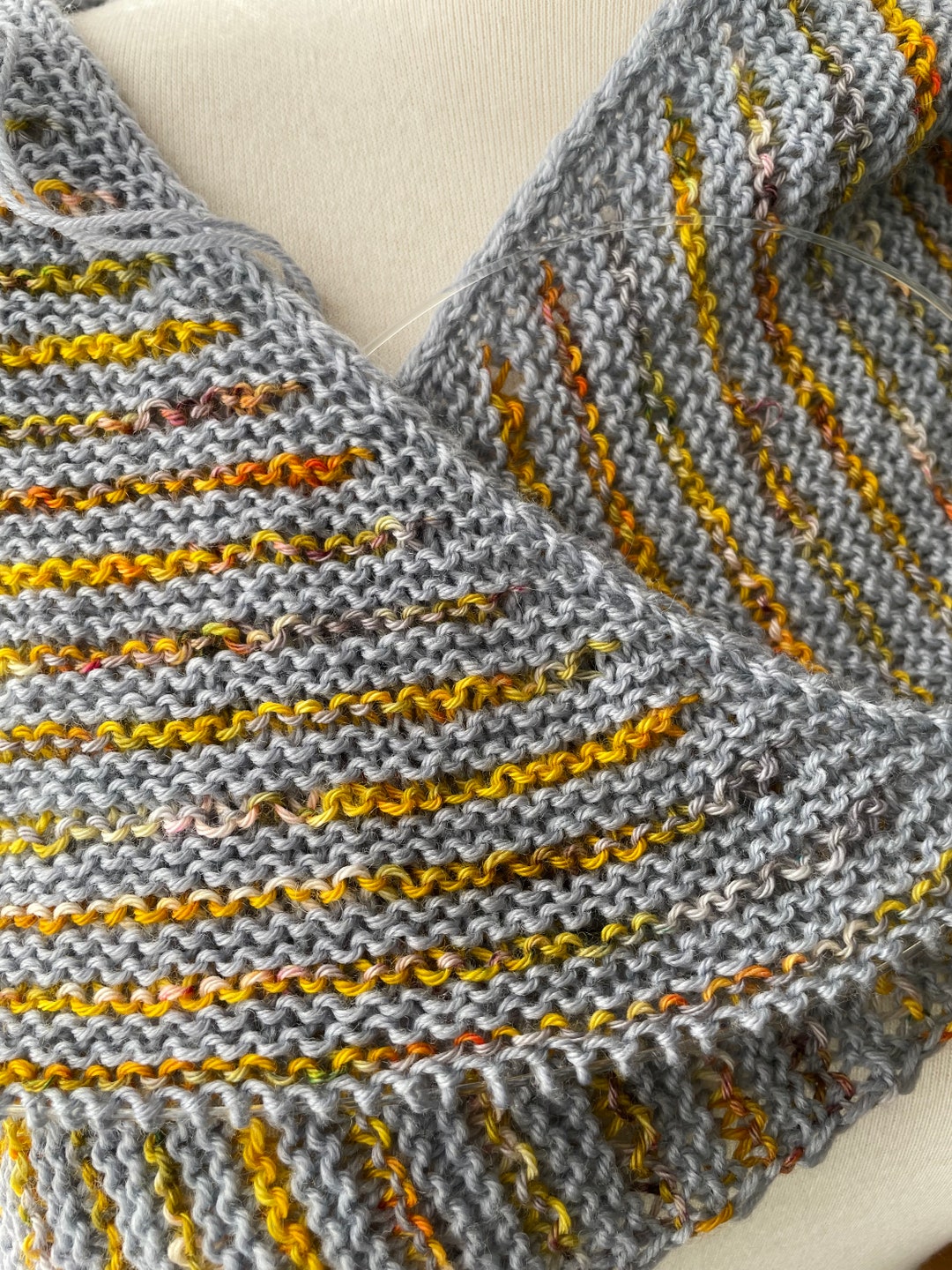 Easy Beginner Short Row Shawl Knitting Pattern Isurus - Etsy