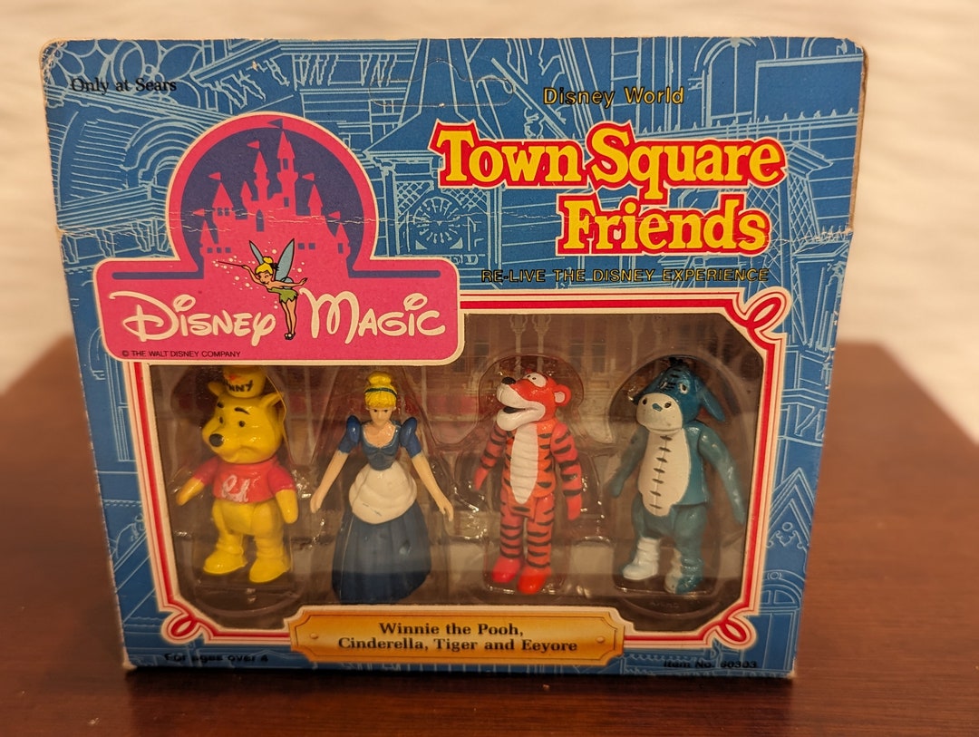 Vintage Disney World Town Square Friends Pooh, Cinderella, Tigger ...