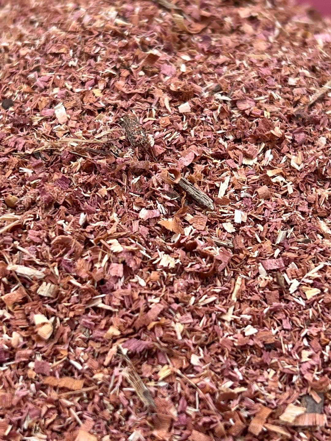 Red Cedar Sawdust - 1/2 Pound Medium Coarse Natural Aromatic Cedar ...