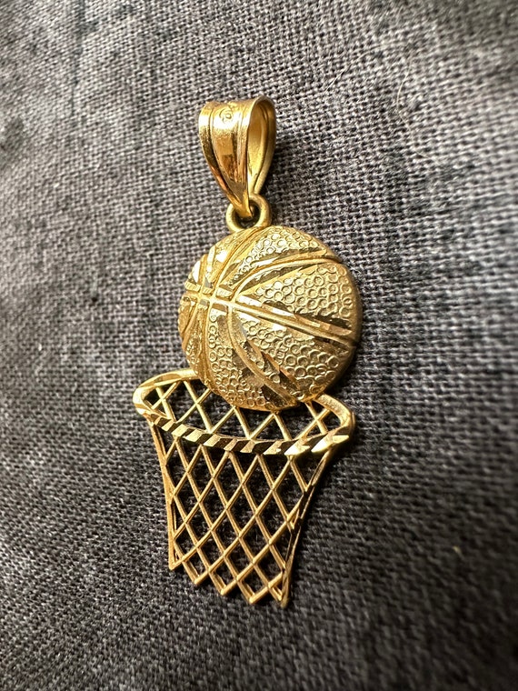 14k Yellow Gold BasketBall Slam Dunk Basket Ball Mich… - Gem