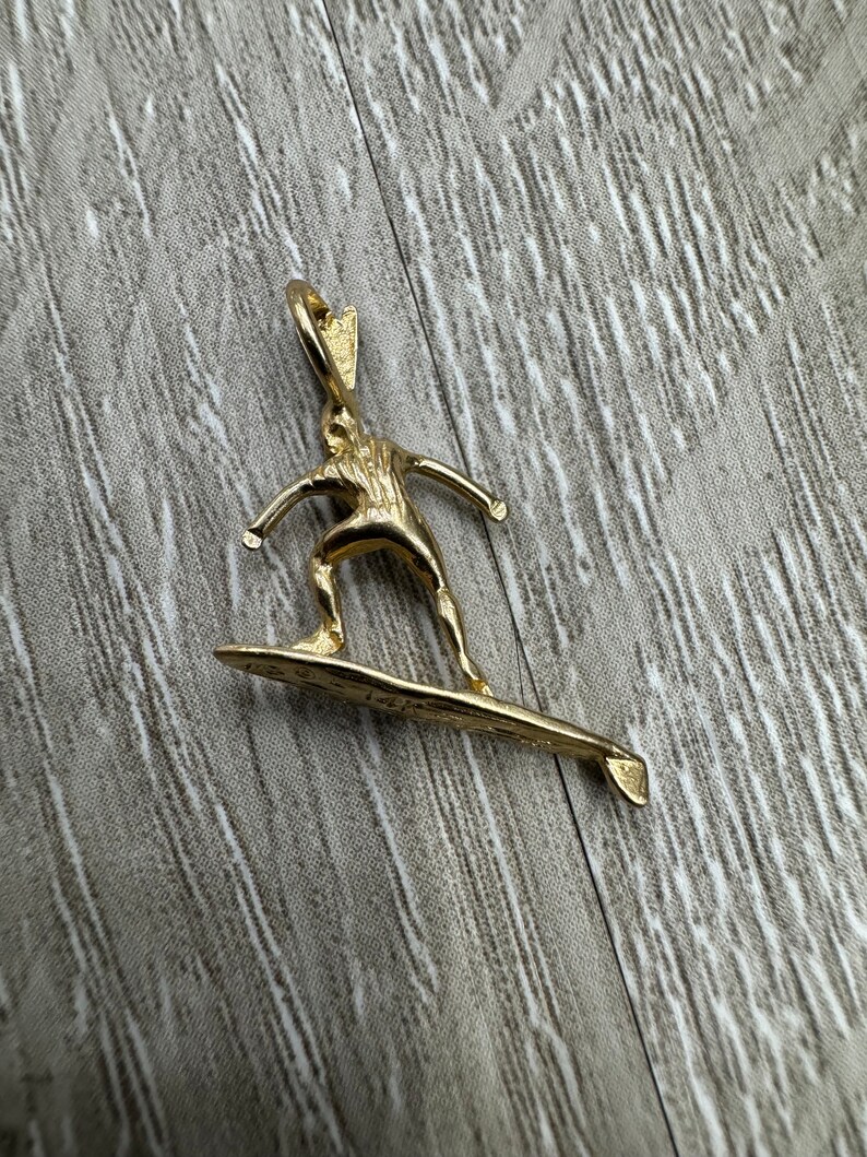 14k Small Yellow Gold Surfer Surf Board Pendant Charm 1.4 Grams Made by ...
