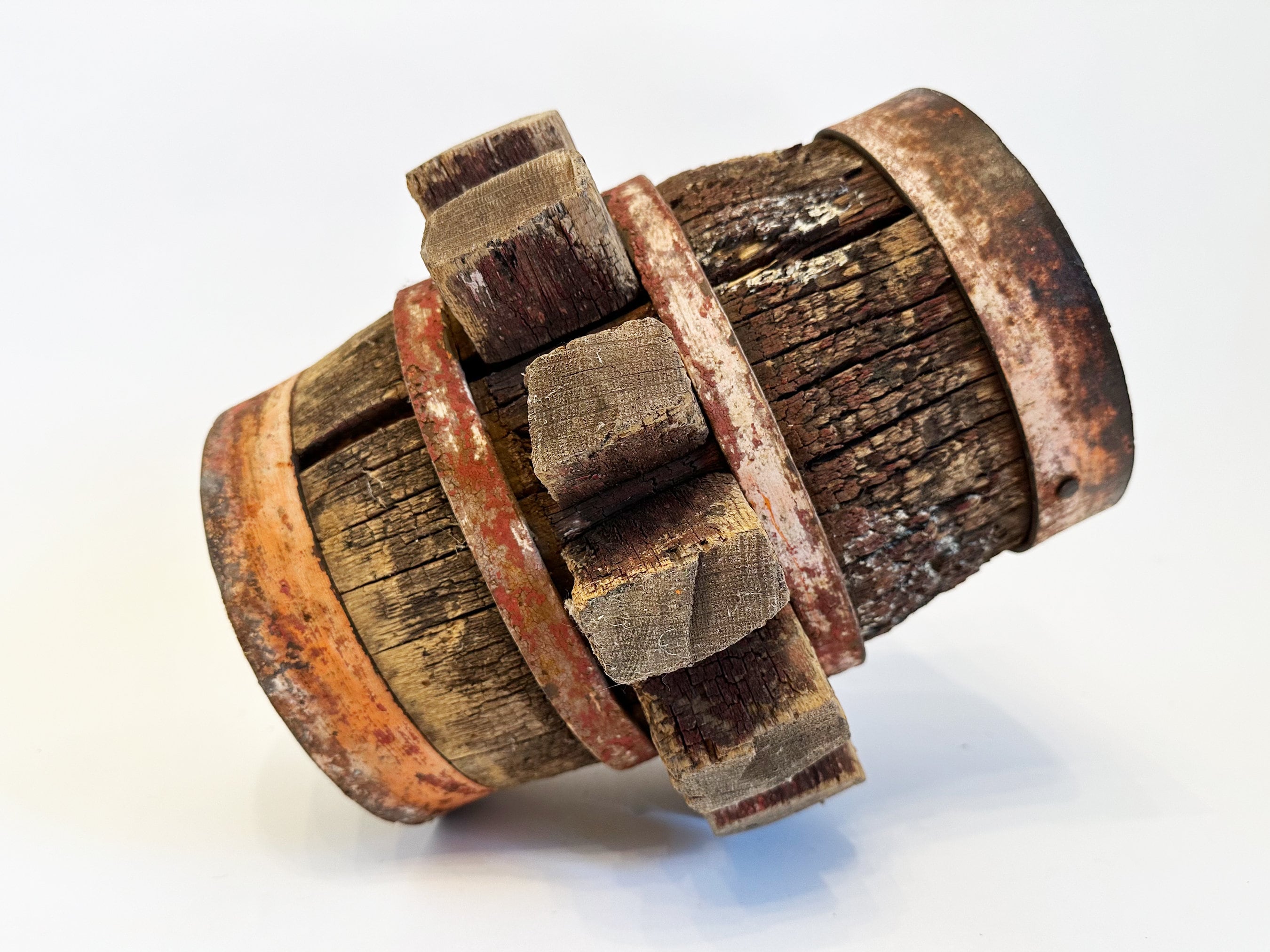 Antique Wagon Wheel Hub Primitive Décor Primitive Home Western Design ...