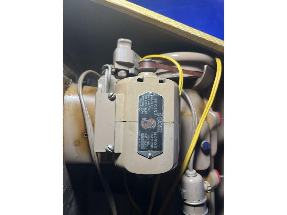 Vintage Beautiful 1956 Singer 306K Sewing Machine Zigzag Includes ...