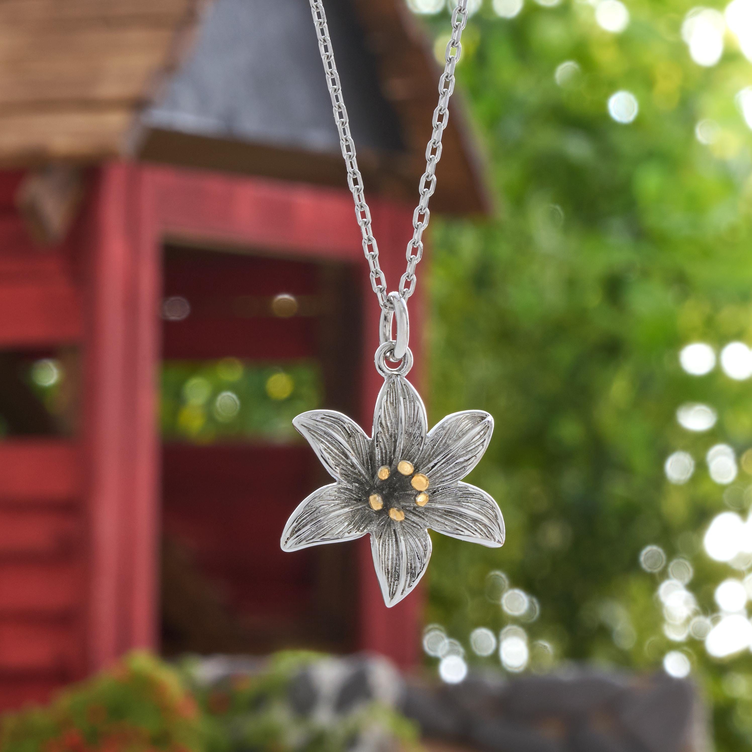 Lily Necklace, Spring Flower Jewelry, Stainless Steel Chain - Etsy