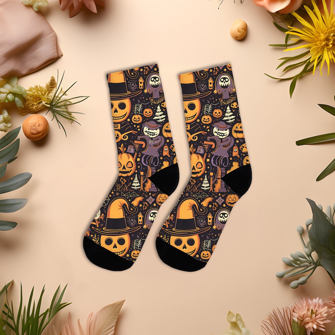 Ghosts & Pumpkins Specter Socks Spooky Fun for Your Feet Halloween ...