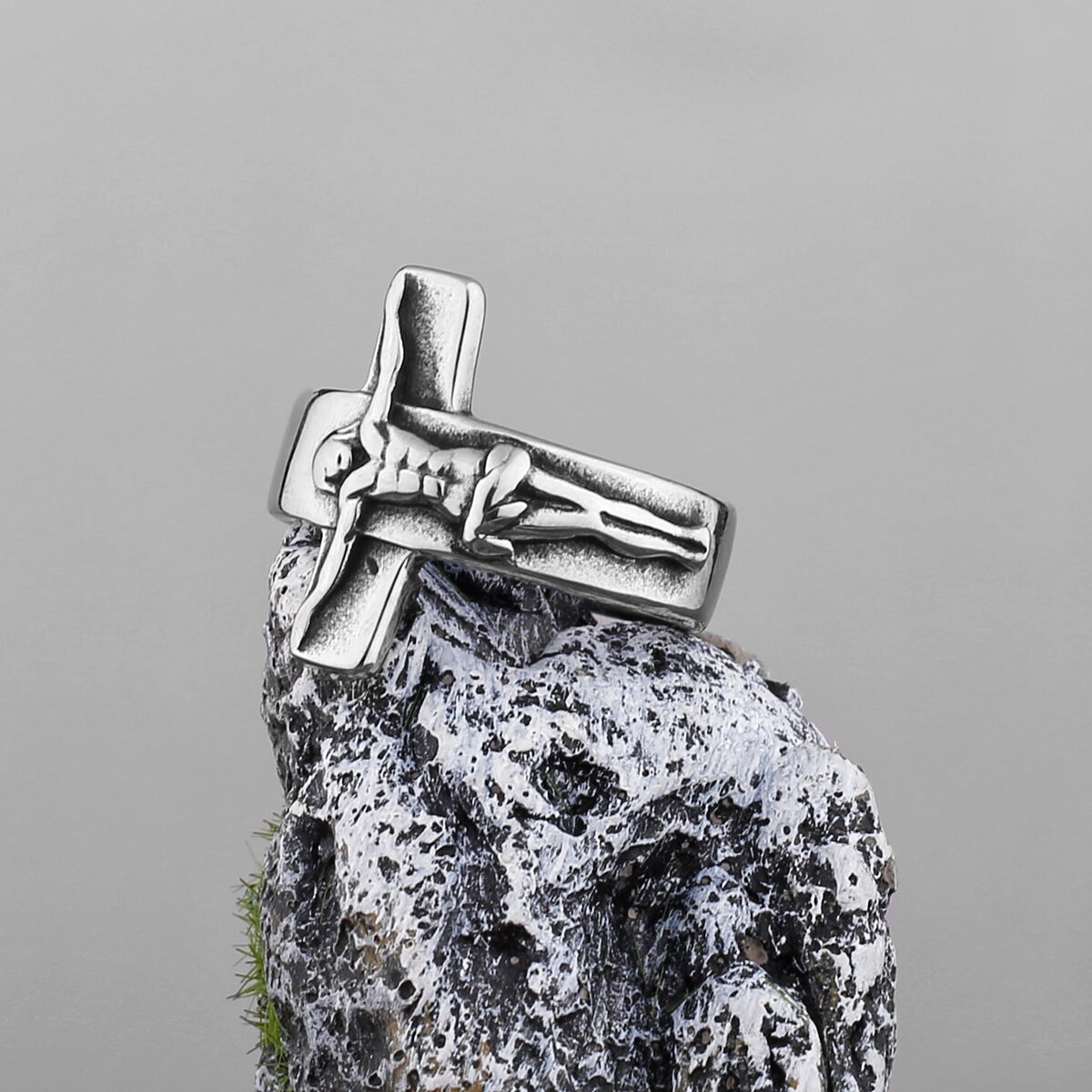 Jesus on the Cross Ring Crucifixion Ring Christianity Ring - Etsy