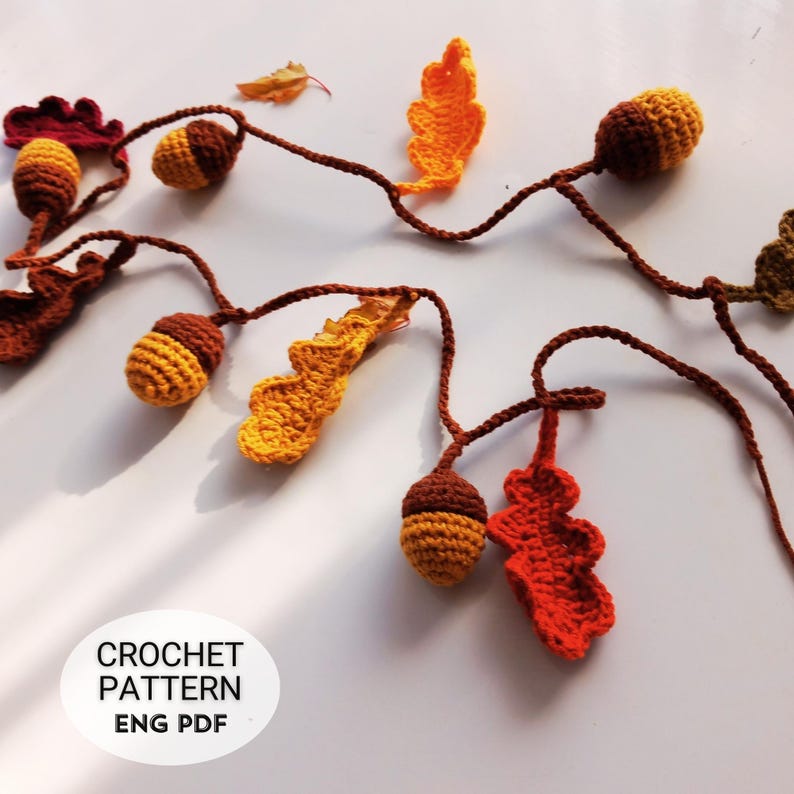 Crochet Fall Garland Pattern | Oak Leaves & Acorns (english PDF) - Etsy