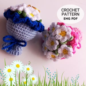 Crochet Daisy Flower Bouquet Keychain Pattern: Easy Tutorial (PDF ...