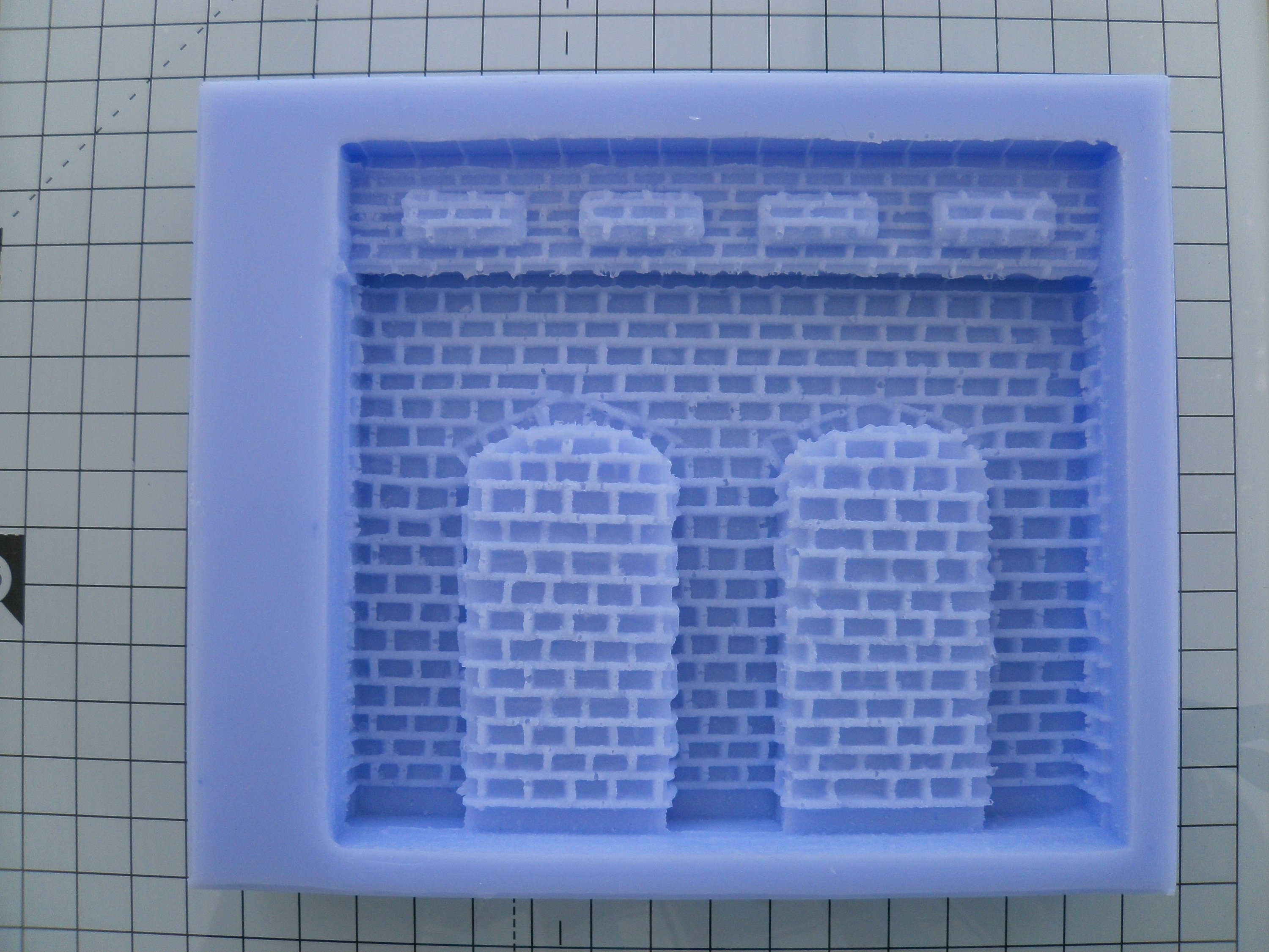 LS01 Lineside Stone Walling Mould - for Model Railway Scenery - Etsy UK